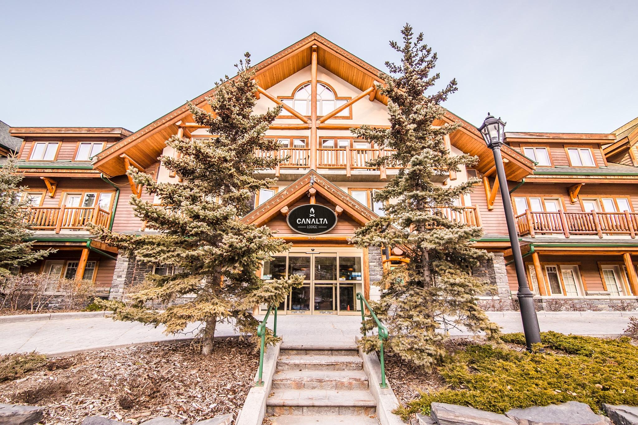 Canalta Lodge, Banff National Park – Alberta, Canada